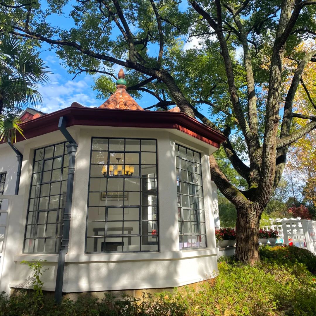 Shanghai Fuxing Island Park, walk into the White House, reveal the old ...