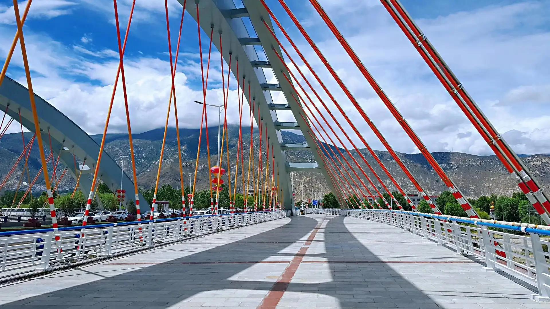 The temptation of the snowy area - Sixteen Liuwu Bridge Viewing the ...