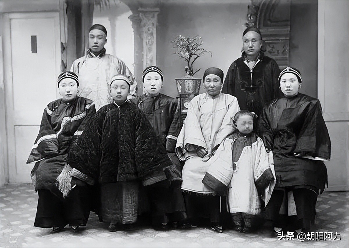 You must have never seen these family photos - iNEWS