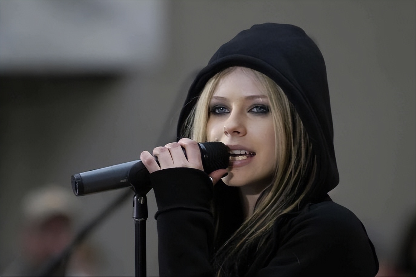 Avril Lavigne: At the age of 16, she was popular all over the world ...