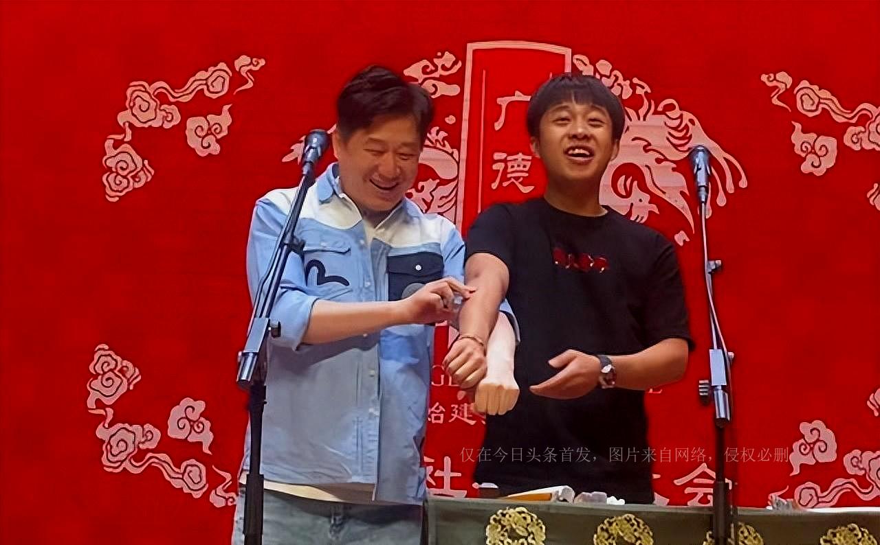 Deyun Club's Zhang Helun celebrated his 38th birthday. His partner Lang ...