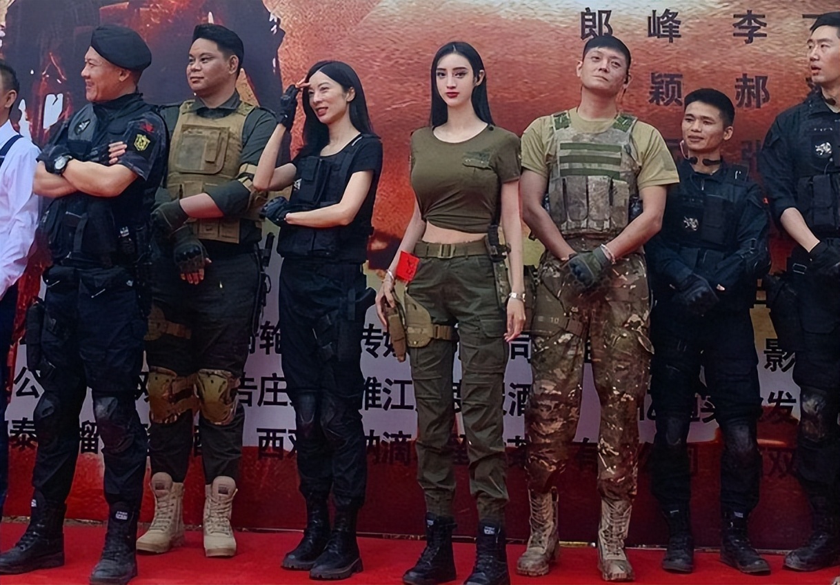 Stiff expression, "nostril eversion", people learn to "change face" in ...