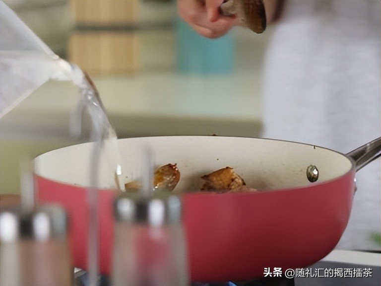 Smug Chicken Curry - iNEWS