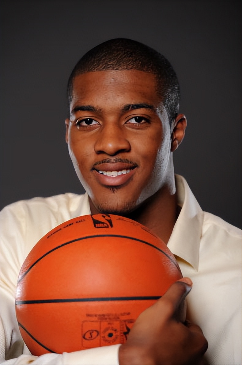 Rockets Derrick Favors was fired?Why did the 31-year-old Tanhua end up ...