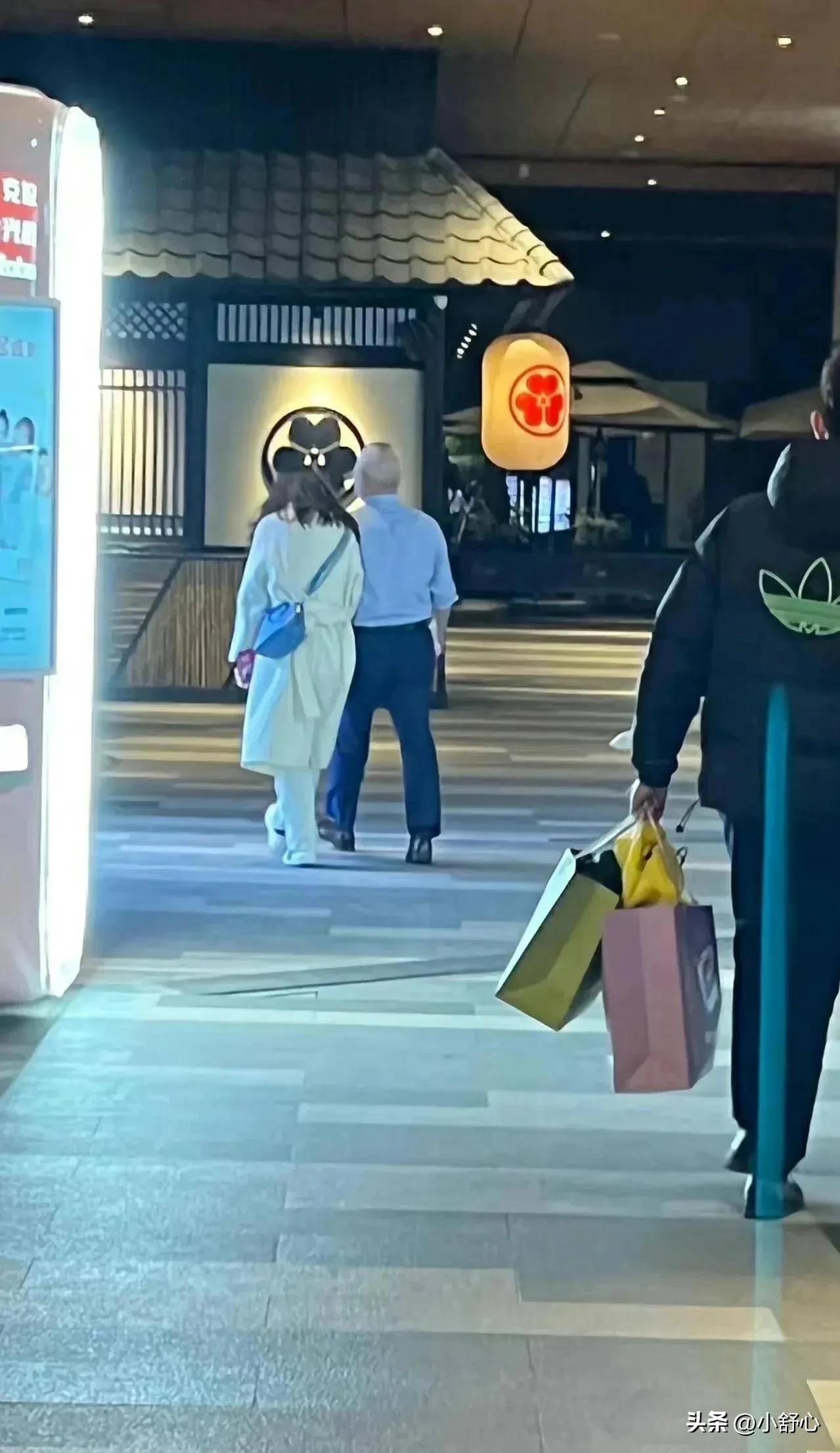 Brilliant! Mr. Zhang and Mr. Lu posted another peachy video, and ...