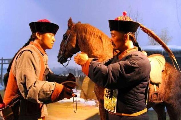 What does the "soldier, ding, pawn and brave" on the chest of the Qing ...