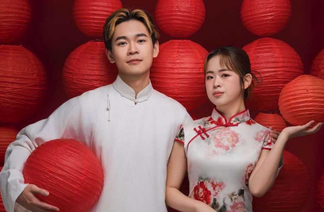 Suspected of "seamlessly connecting" with Ouyang Nini! Zhang Shuhao ...