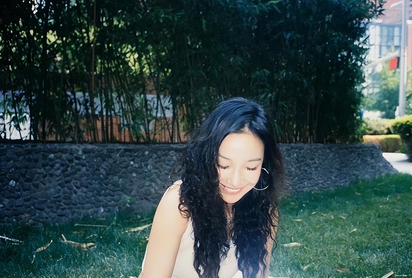 Veegee Xu Ruoqiao [Hit The Road]: Crazy, but correct - iNEWS