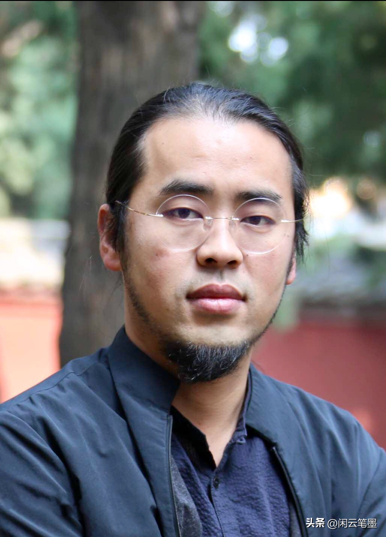 Young calligrapher Yan Zhichao's cursive script is wild and uninhibited ...