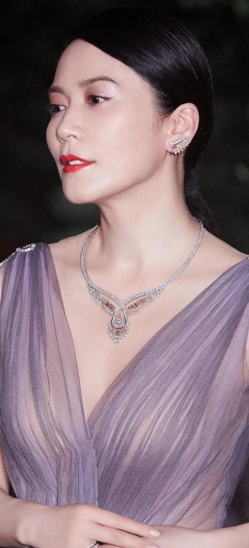 Sexy star "Faye Yu" immortal goddess - iNEWS