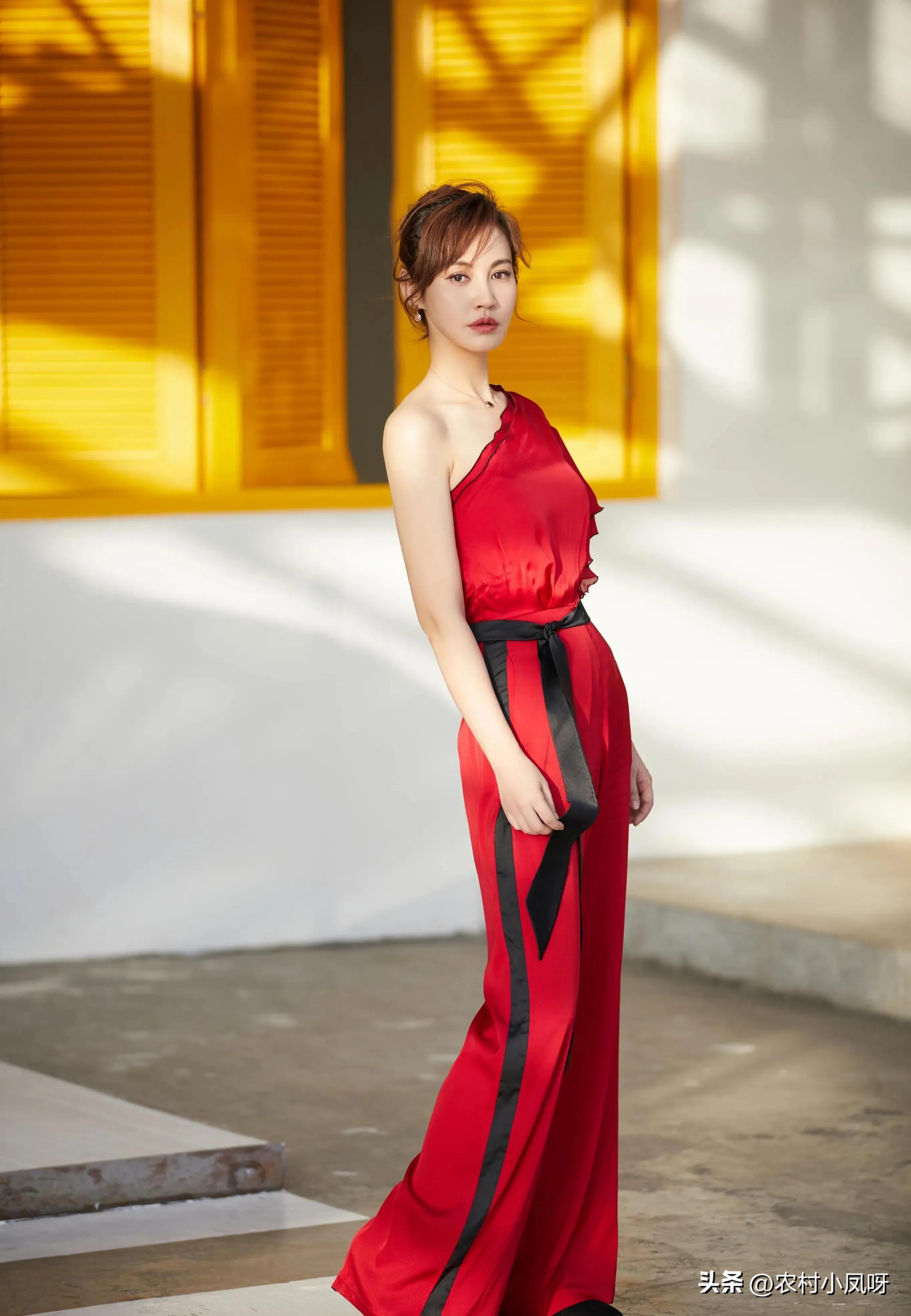 Temperament goddess Yang Xue - iMedia