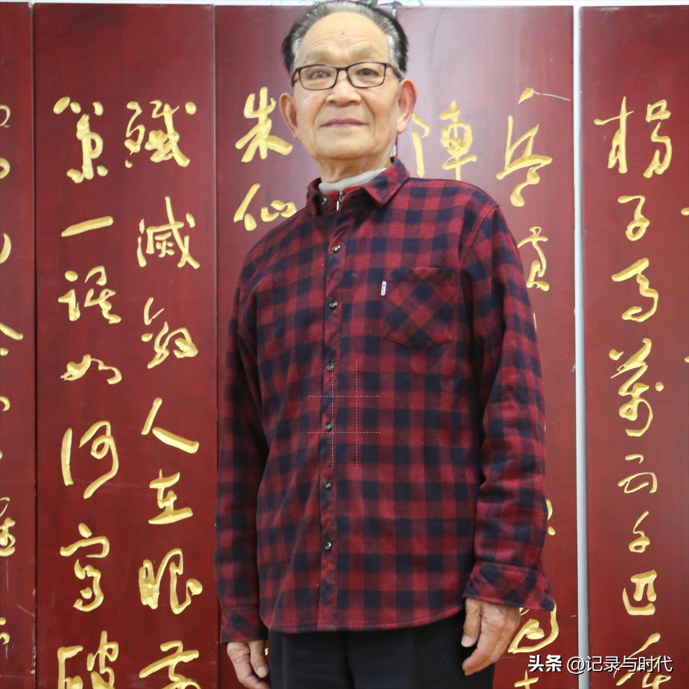 Words are paintings of the heart, and the heart and pen blend together ...