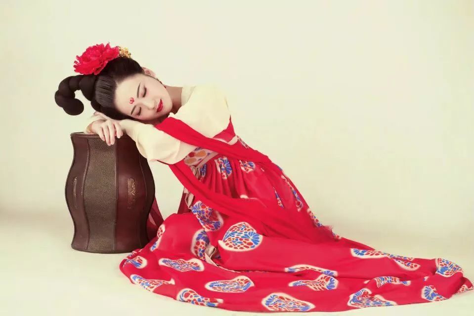 Qinghua Yichen Poetry Draft in Wuxu Year - iNEWS