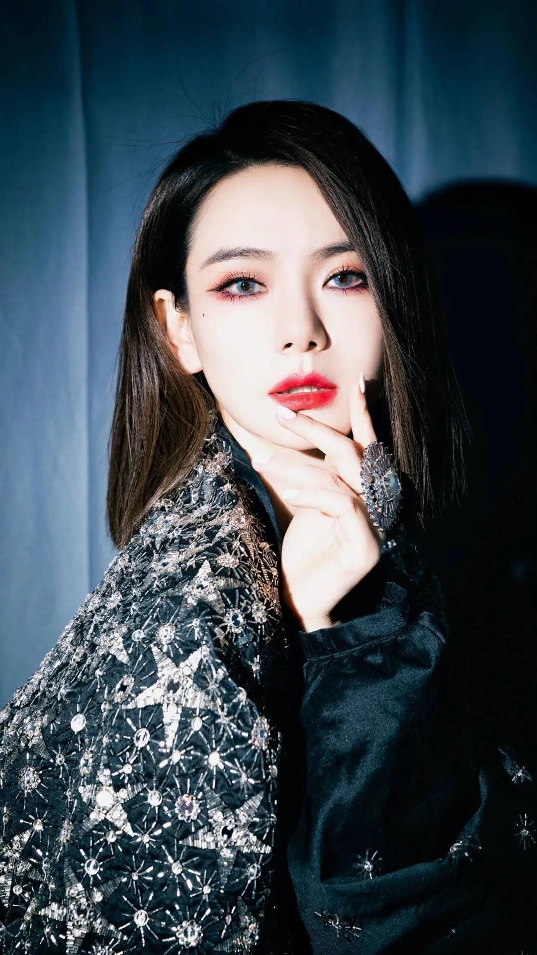 High cold charm - Qi Wei - iNEWS