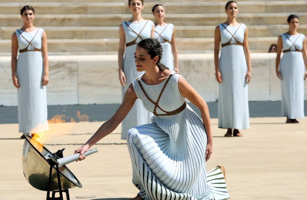 The Place of Women in Ancient Greek Society: From Spartan Female ...