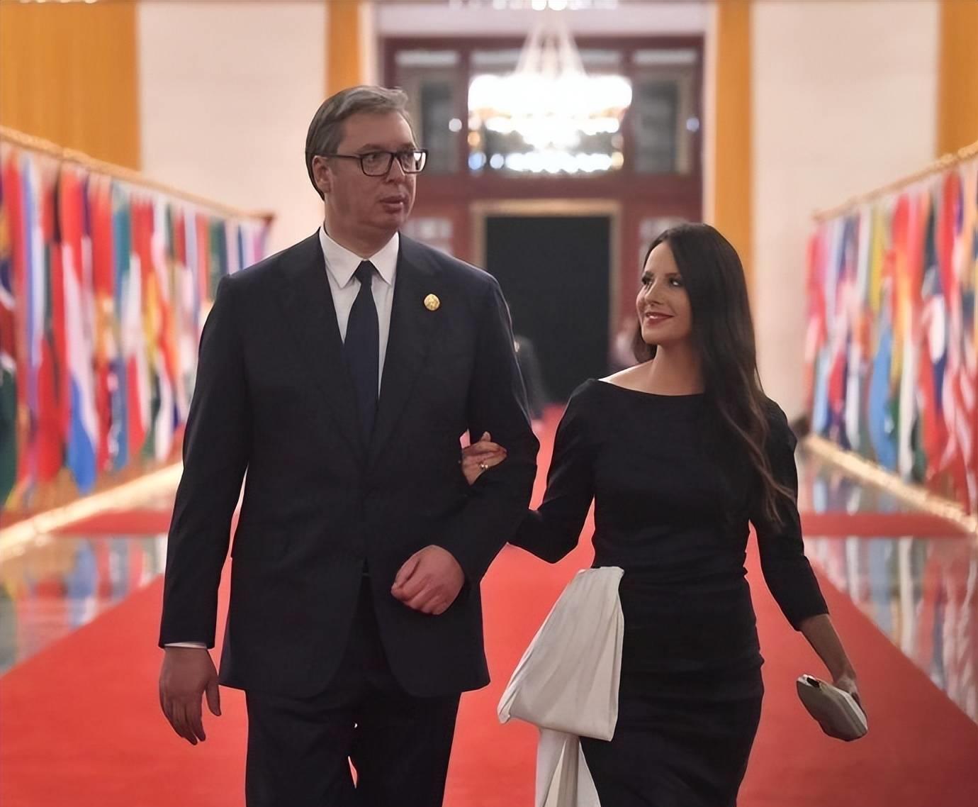 Wearing a white dance gown, the First Lady of Serbia makes a gorgeous ...