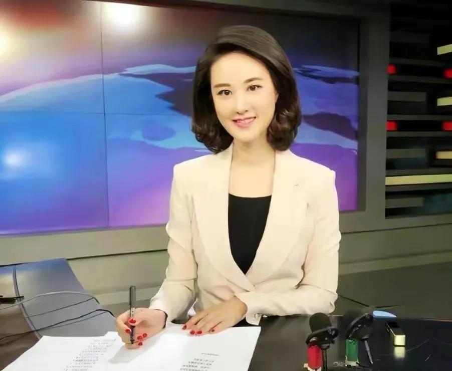 Excellent CCTV host - iNEWS
