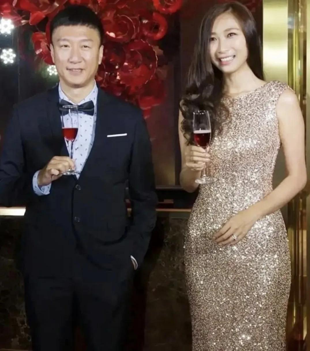 Sun Honglei and his wife's recent situation is exposed! Wearing down ...