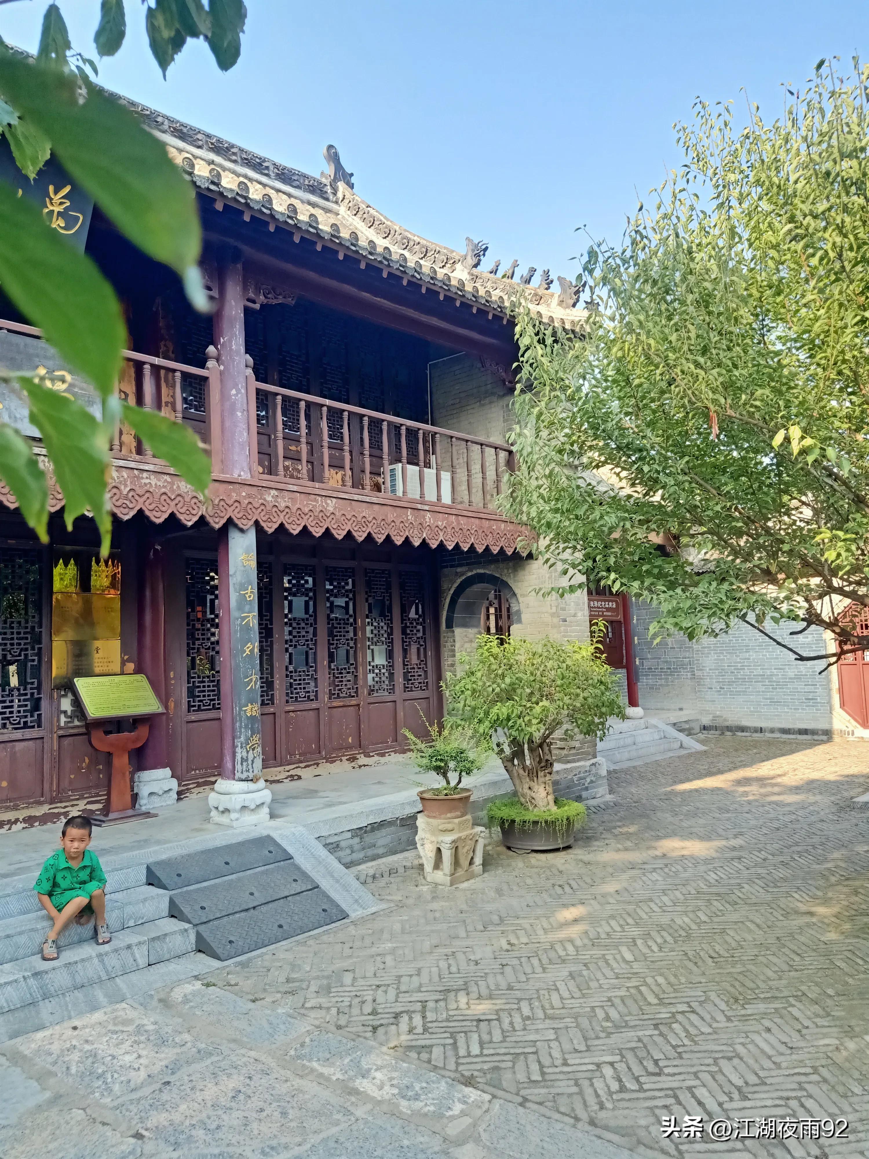 The Wanjuan Pavilion of Huazhou Academy is a well-preserved ancient ...