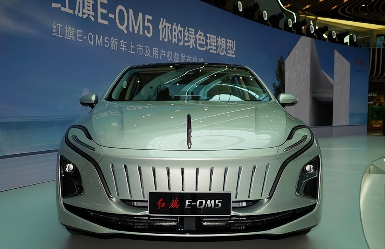The battery life has been greatly increased to 605 kilometers, and the Hongqi E-QM5 PLUS is not ...