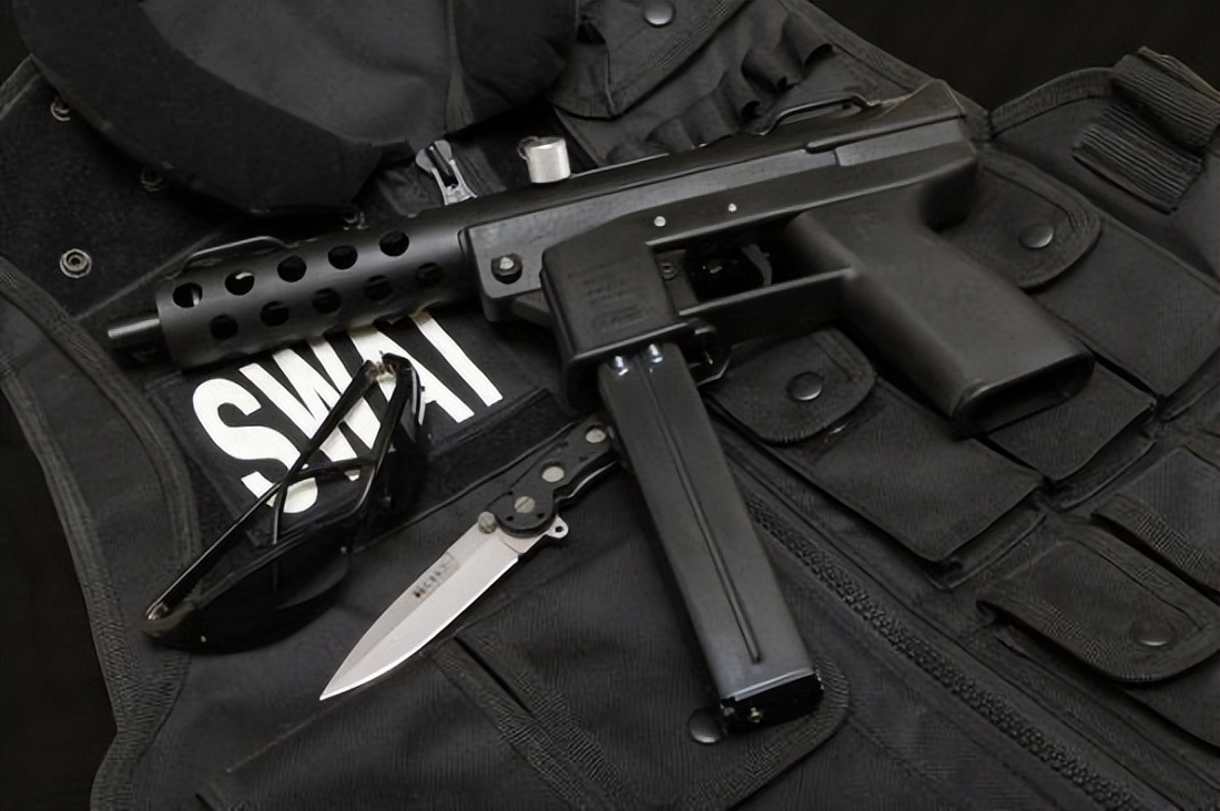 Intertec TEC-9 Semi-Auto Pistol - iNEWS