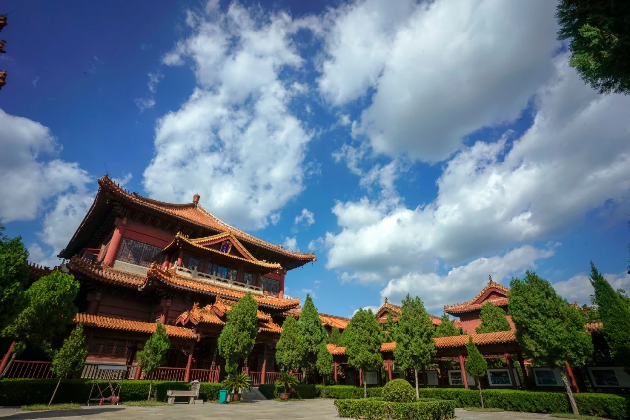 What is the meaning of the word "jing" in Buddhist scriptures? - iMedia