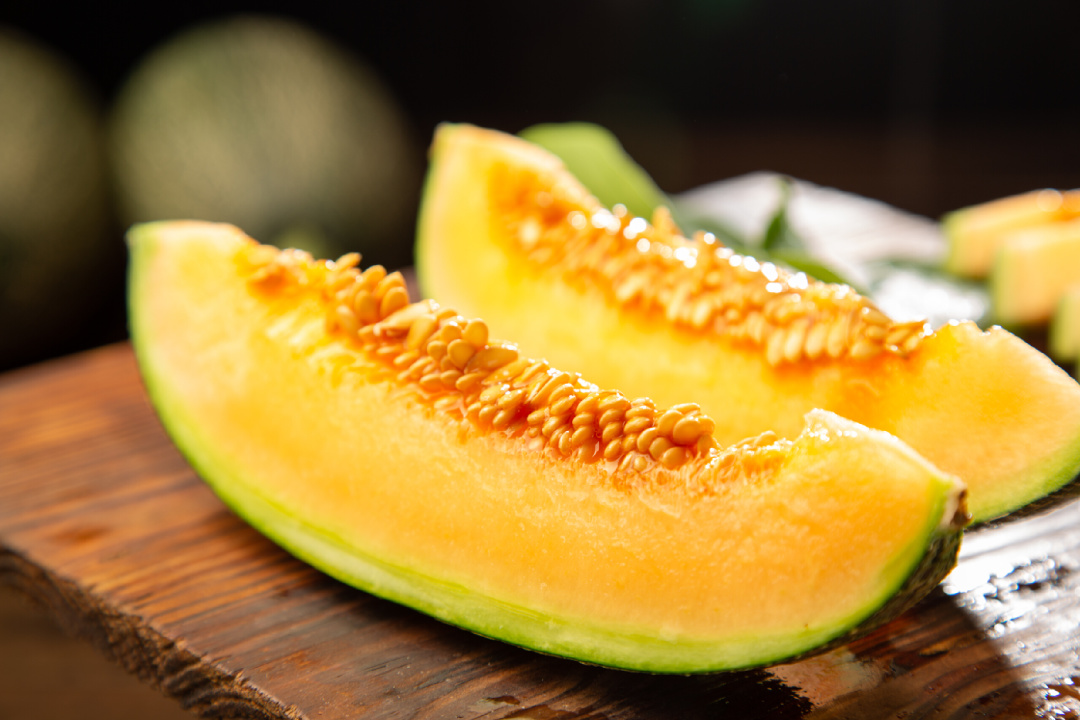 You have no idea how sweet Xinjiang is in summer!Don't eat these fruits ...