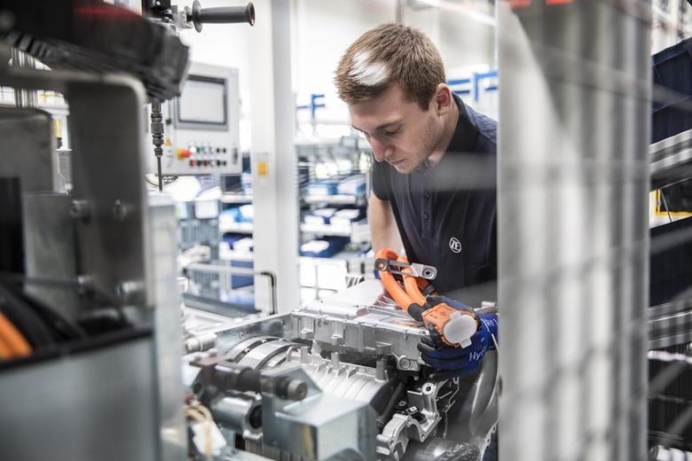 Sales up 10% in the first half of the year, ZF seeks new opportunities ...