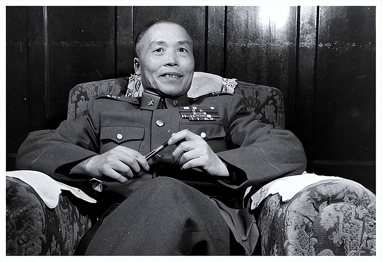 In January 1949, after Fu Zuoyi led his troops in the uprising, who ...