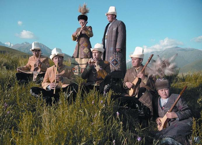 The fusion of Arabic traditional music and modern pop music, as well as ...