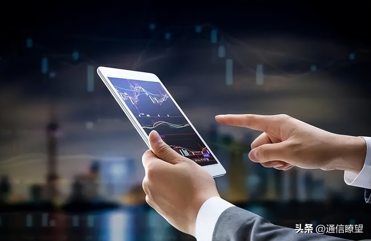 Who is more powerful among the three major operators in the competition ...