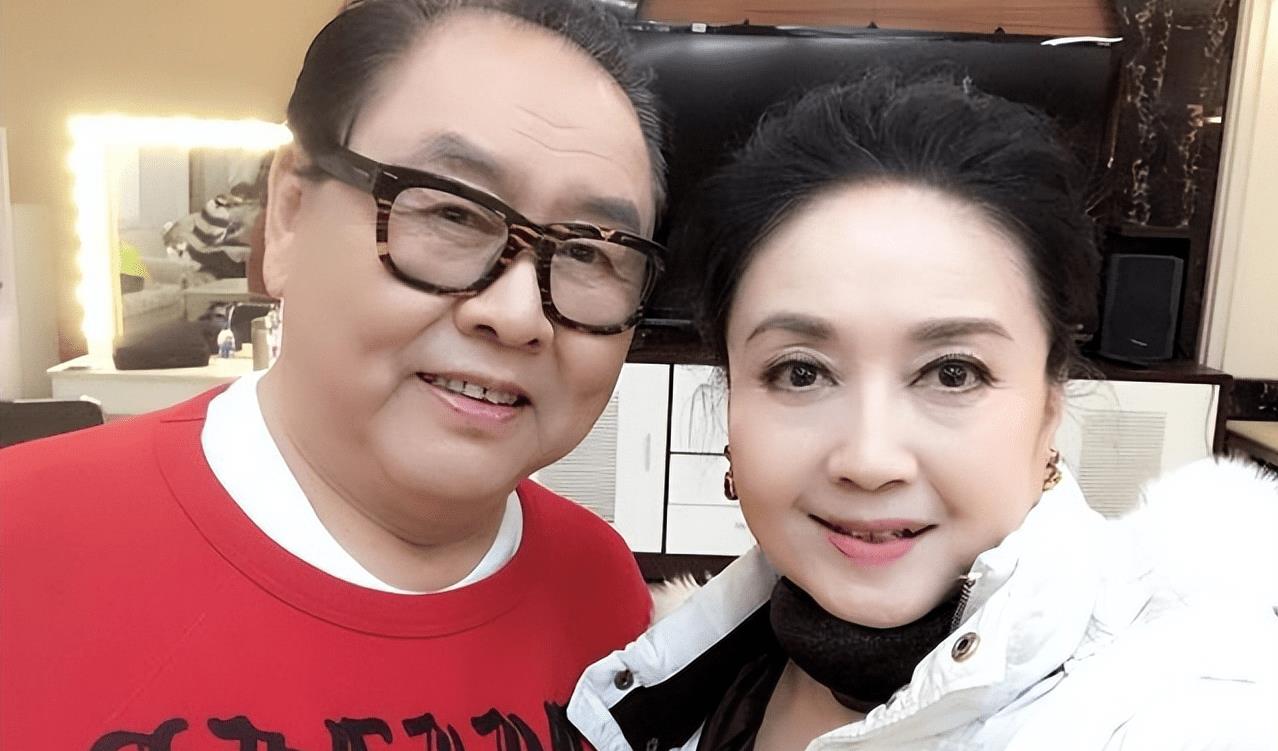 A recent photo of 78-year-old Ma Dehua, who became famous as "Zhu Bajie ...