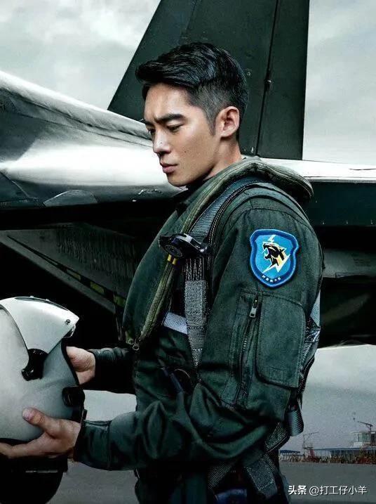 "King of the Sky" Fang Deng is simply a girl's dream lover, and his ...