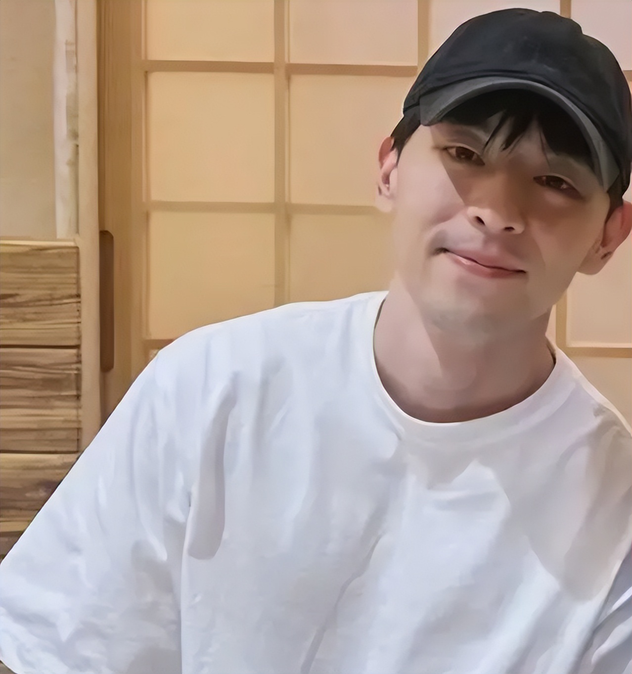 Deng Lun's latest bare-face photos are exposed, his body is full of fat ...