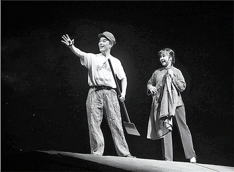 Henan Opera "Dahe Anlan" competes for "Wenhua Award" - iNEWS