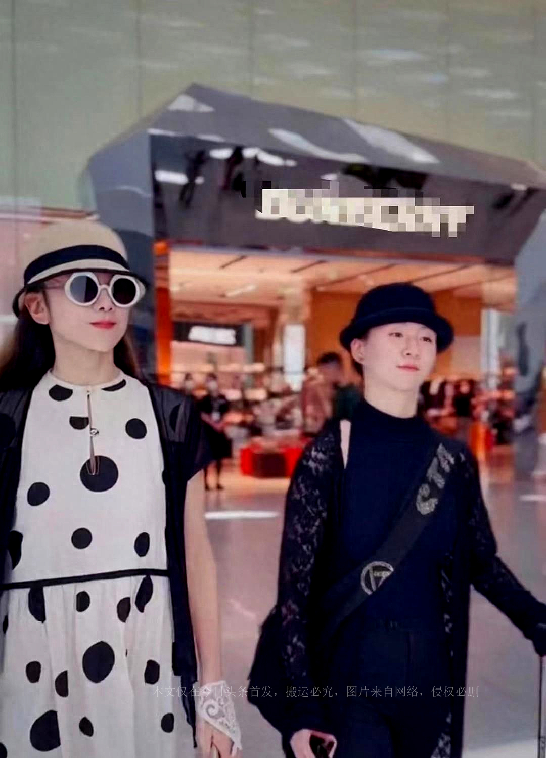 Xiao Caiqi accompanied Yang Liping back to her hometown, and her ...