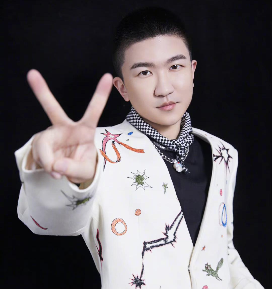 Ouyang Nana Zhai Zilu, Song Yaxuan, Zhang Da, Jing Tian, Song Qian - iNEWS