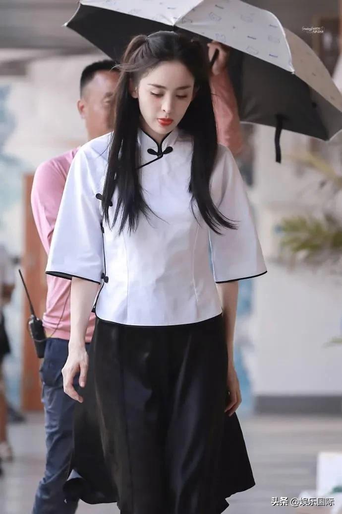 Nuozha's new drama Reuters photos are exposed!Wearing double ponytails ...