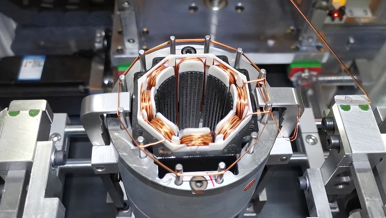 How does magnetic composite material reduce the loss of variable flux ...