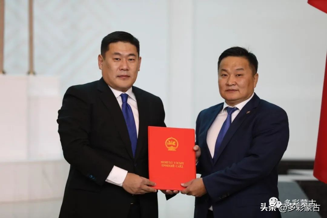Mongolian government re-forms cabinet, appoints 10 new government ...
