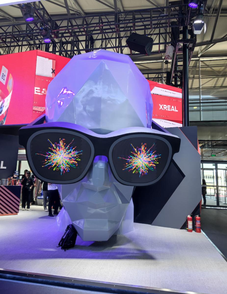 MWC big names gathered! Meizu's car-machine system became the focus ...