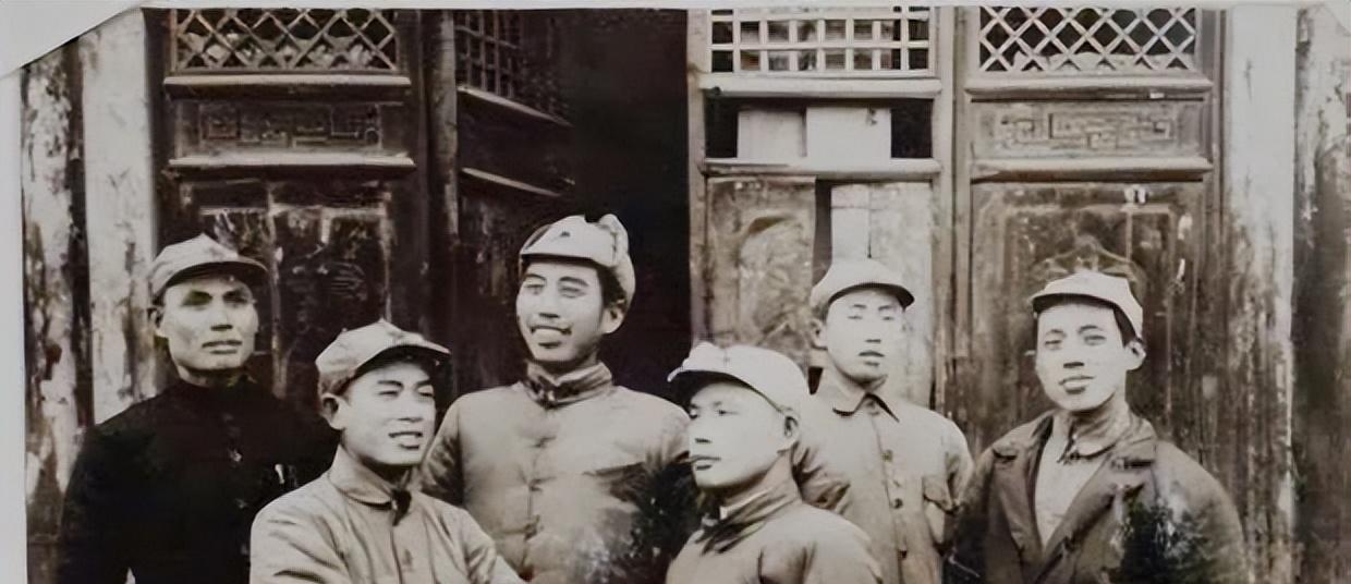 He used to be Xu Shiyou's orderly, but four years later he became the ...