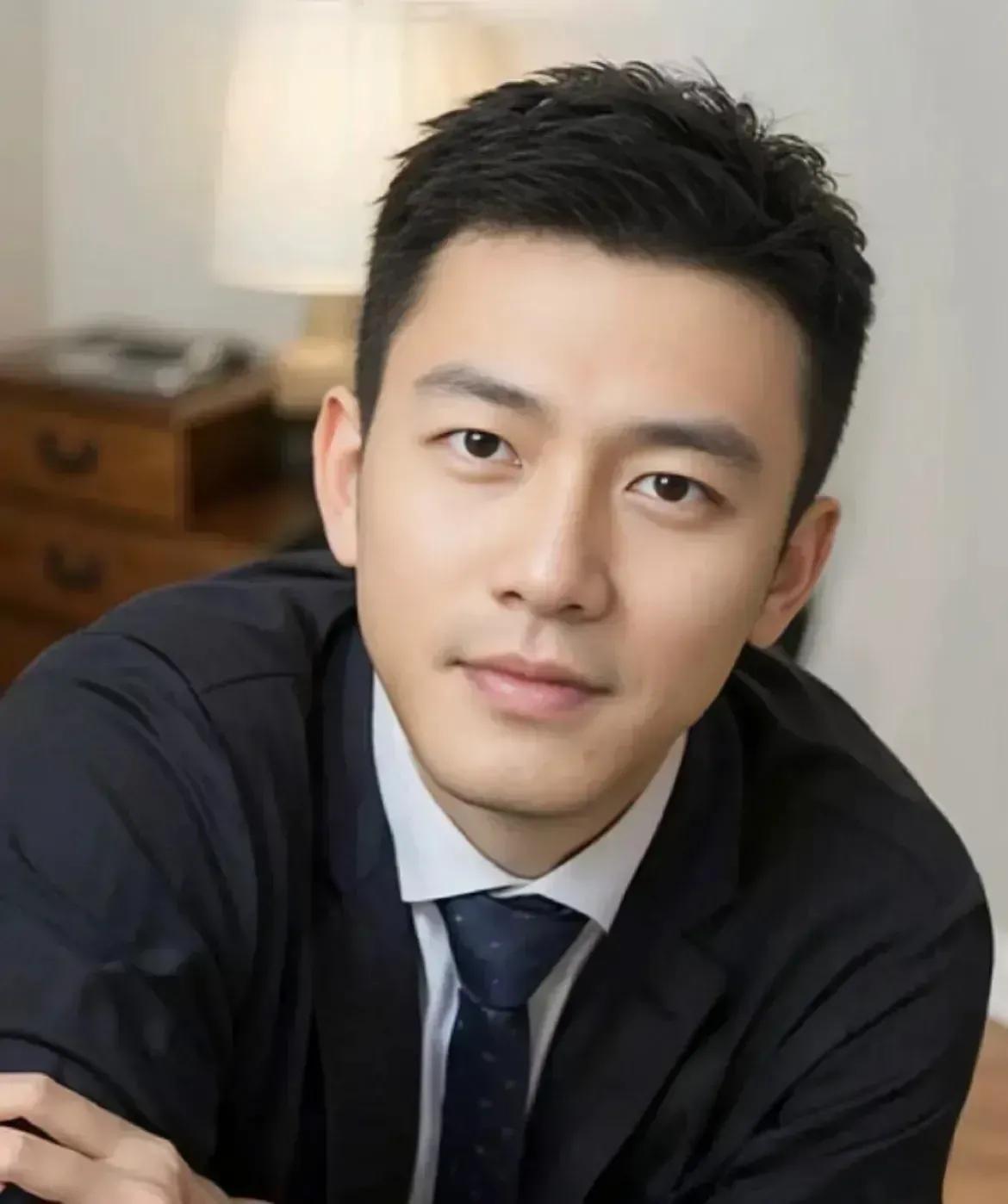 The Perfect Combination of Muscle and Beauty: The Charm of Men in ...