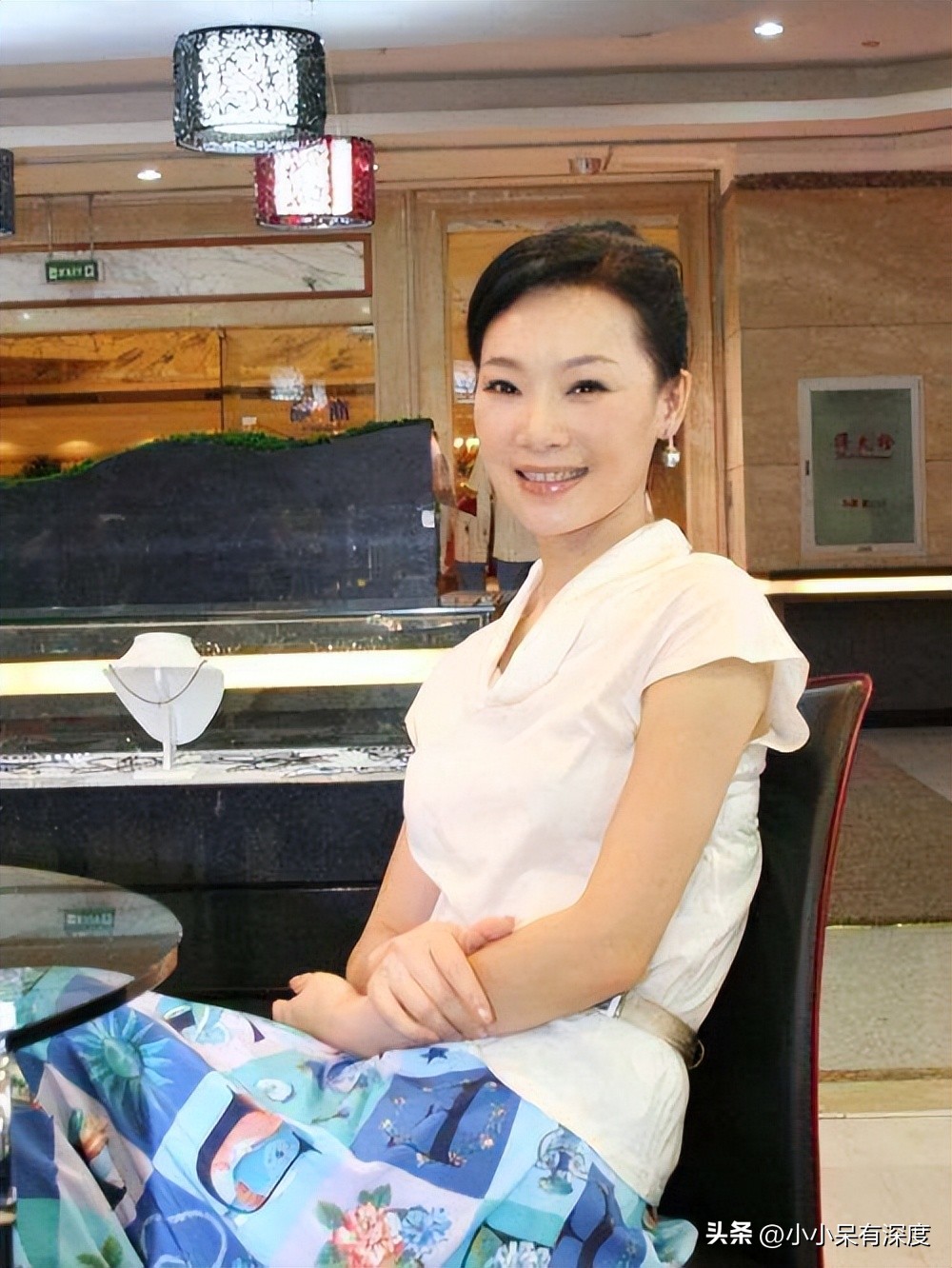 Lu Wei has given birth to three children?A recent photo of singer Lu ...