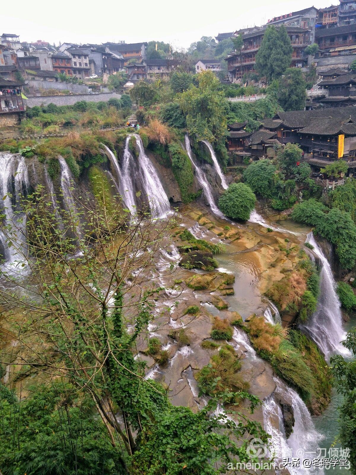 Donghui talks about history: human beings should "take water as a ...