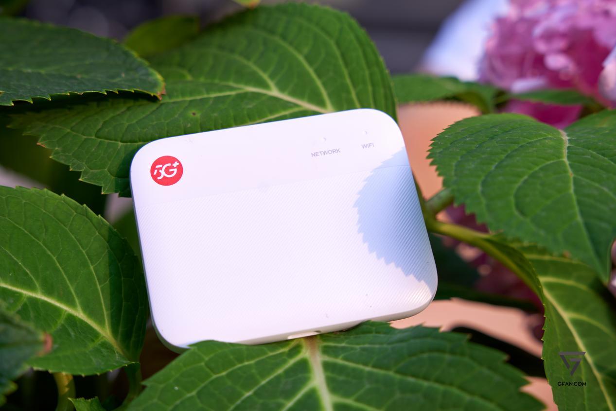 ZTE F50 5G portable WiFi experience with ultra-thin body and ultra-low ...