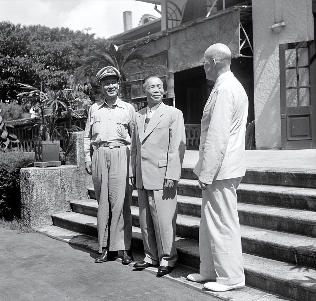 In 1965, after Li Zongren returned to China, Zhang Zhizhong insisted on ...