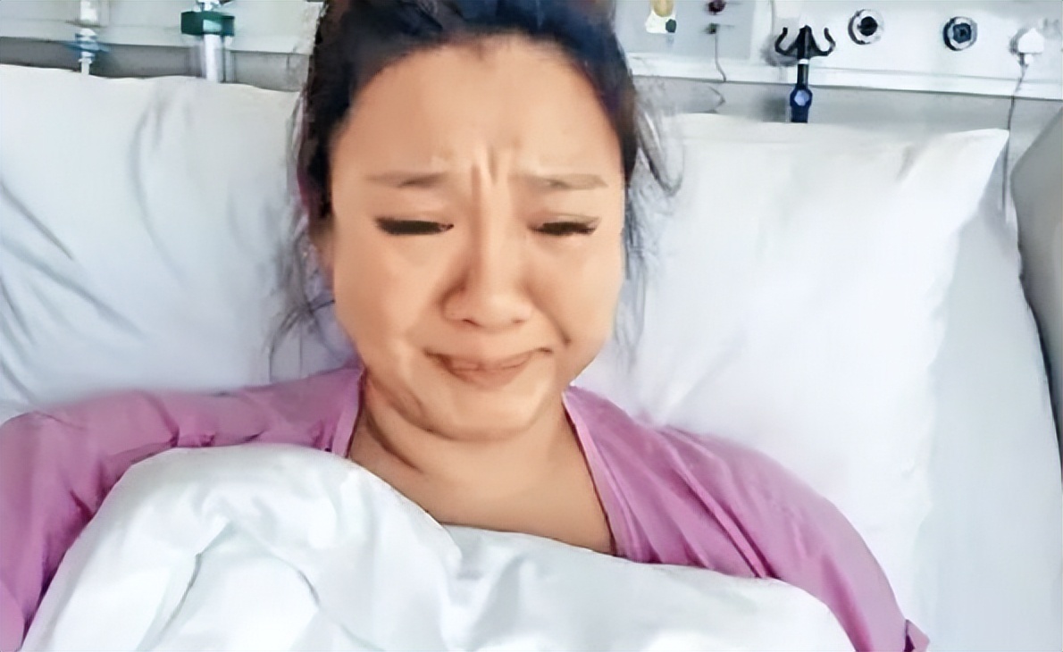 Zheng Xinyi showed up after 3 months of disappearance! Playing and singing in response to the ...