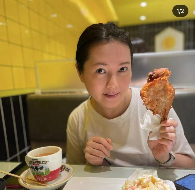 Li Lizhen, a former lover in Hong Kong, now laughs at herself as being ...