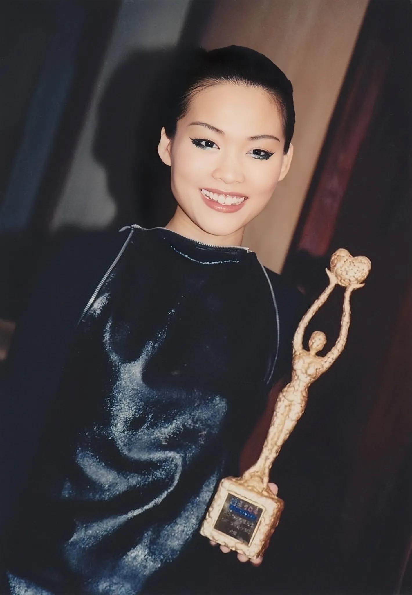 Xu Meijing: She was stronger than Faye Wong at her peak, but she was obsessed with men and women ...